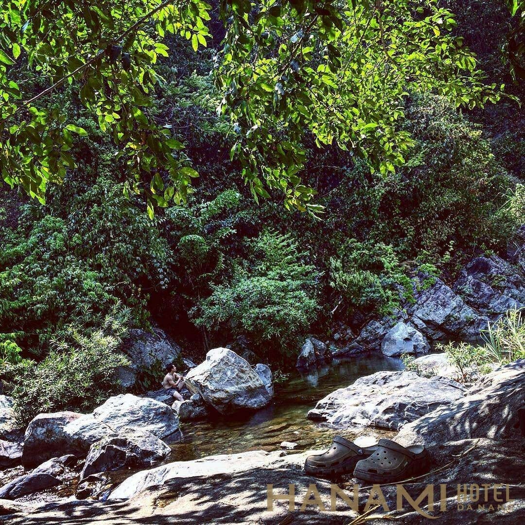 Khe Ram Valley - Ideal Destination For Backpackers - HanamiHotel.Com