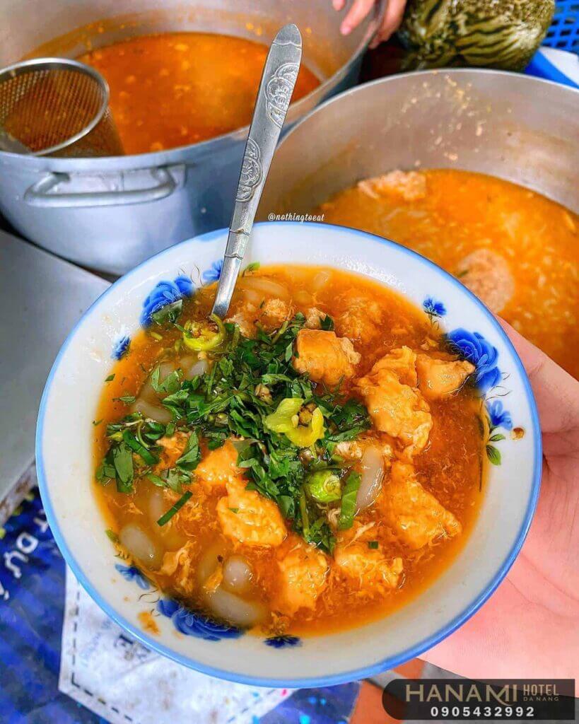 Top 10 Best Address Selling Banh Canh Nam Pho Da Nang - HanamiHotel.Com